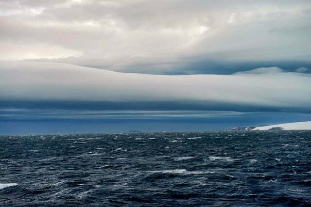 Resgate do Mar Sem Fim, drama na Antártica