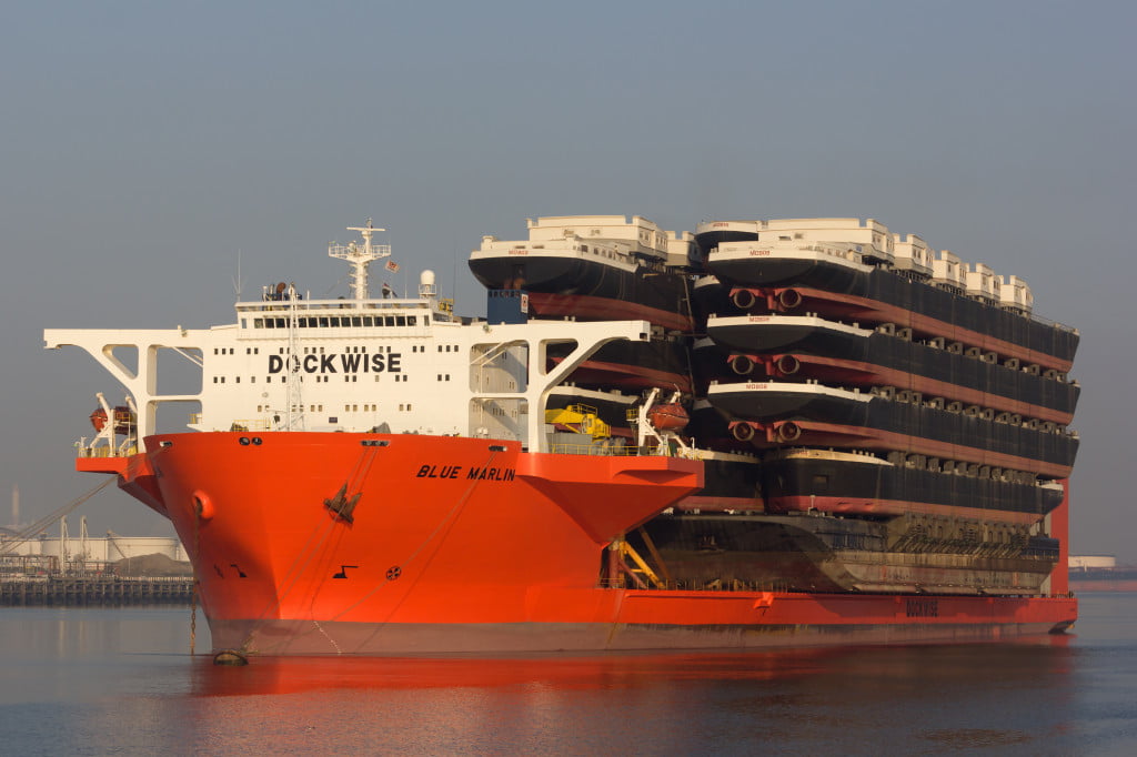 Navio que transporta navios, conheça o Blue Marlin - Mar Sem Fim